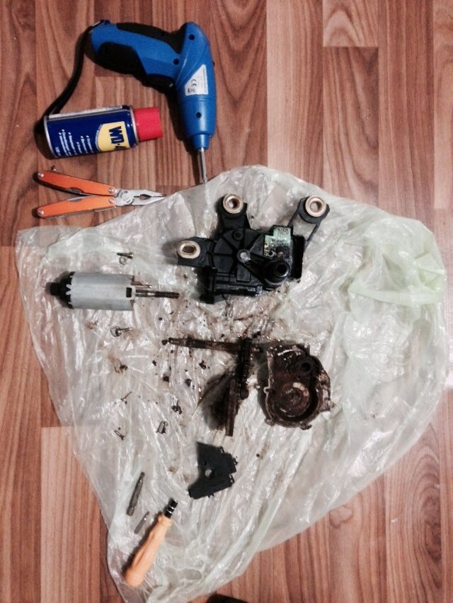 Задний дворник — Audi A3 (8P), 1,6 л, 2006 года | электроника | DRIVE2