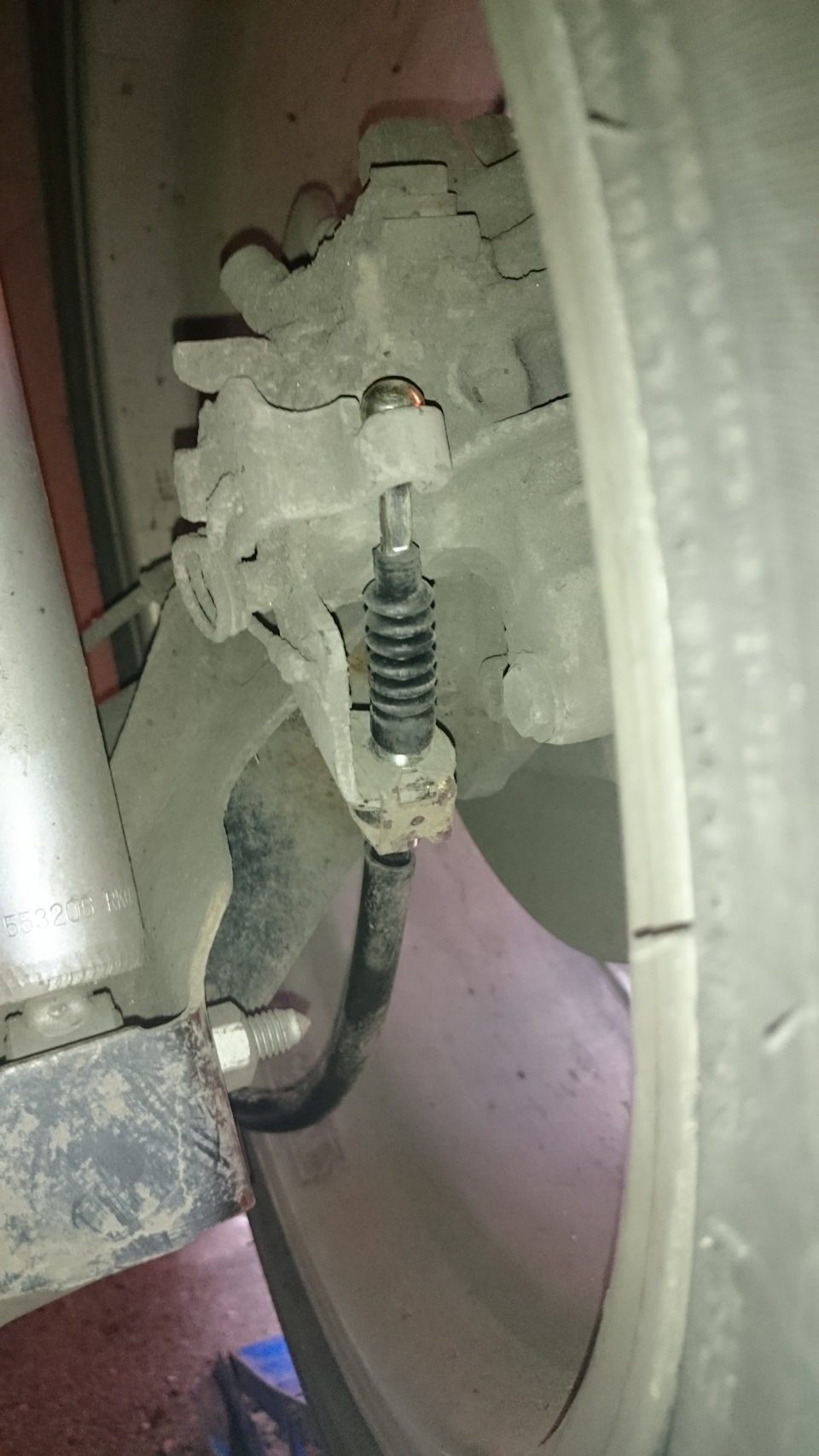 Замена тросов ручника. Суппорт пора перебирать… — Volkswagen Golf Mk4 ...