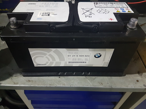 61216924023 Оригинальная акк.батарея BMW AGM BMW | Запчасти на DRIVE2