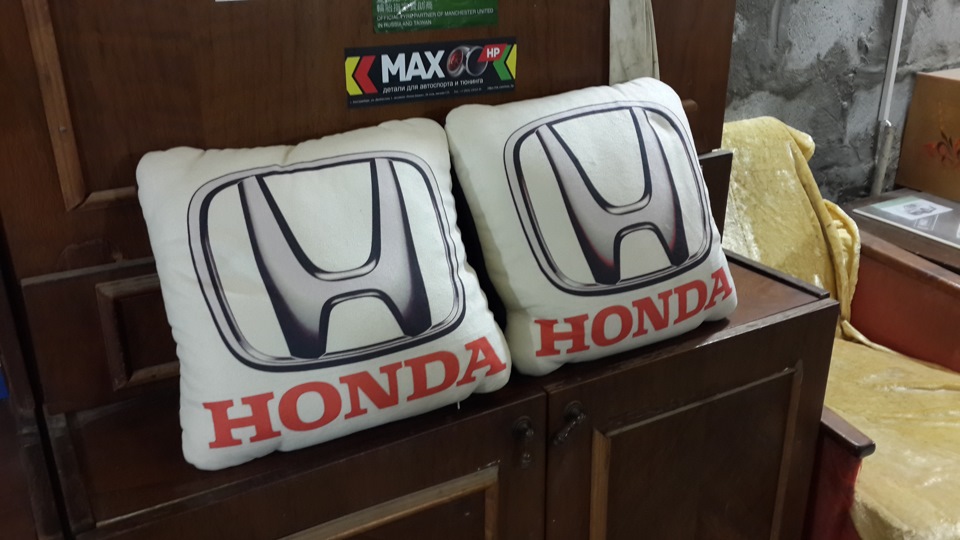 Подушечки Хонда — Honda Accord (7G), 2,4 л, 2006 года | аксессуары | DRIVE2