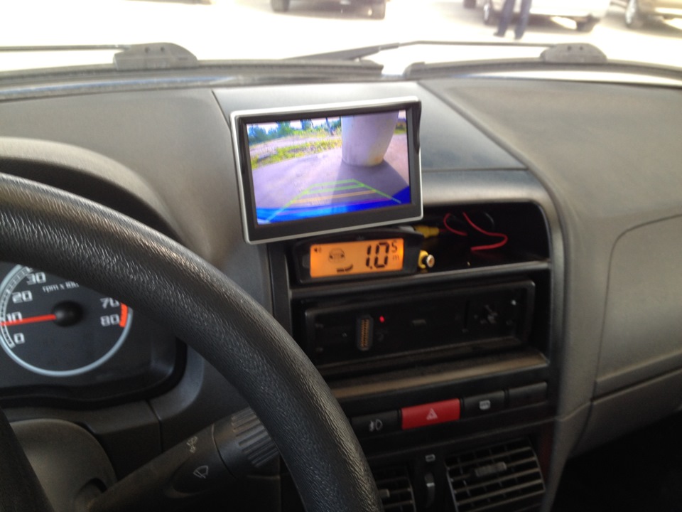 Задний парктроник, камера заднего вида и монитор — DRIVE2