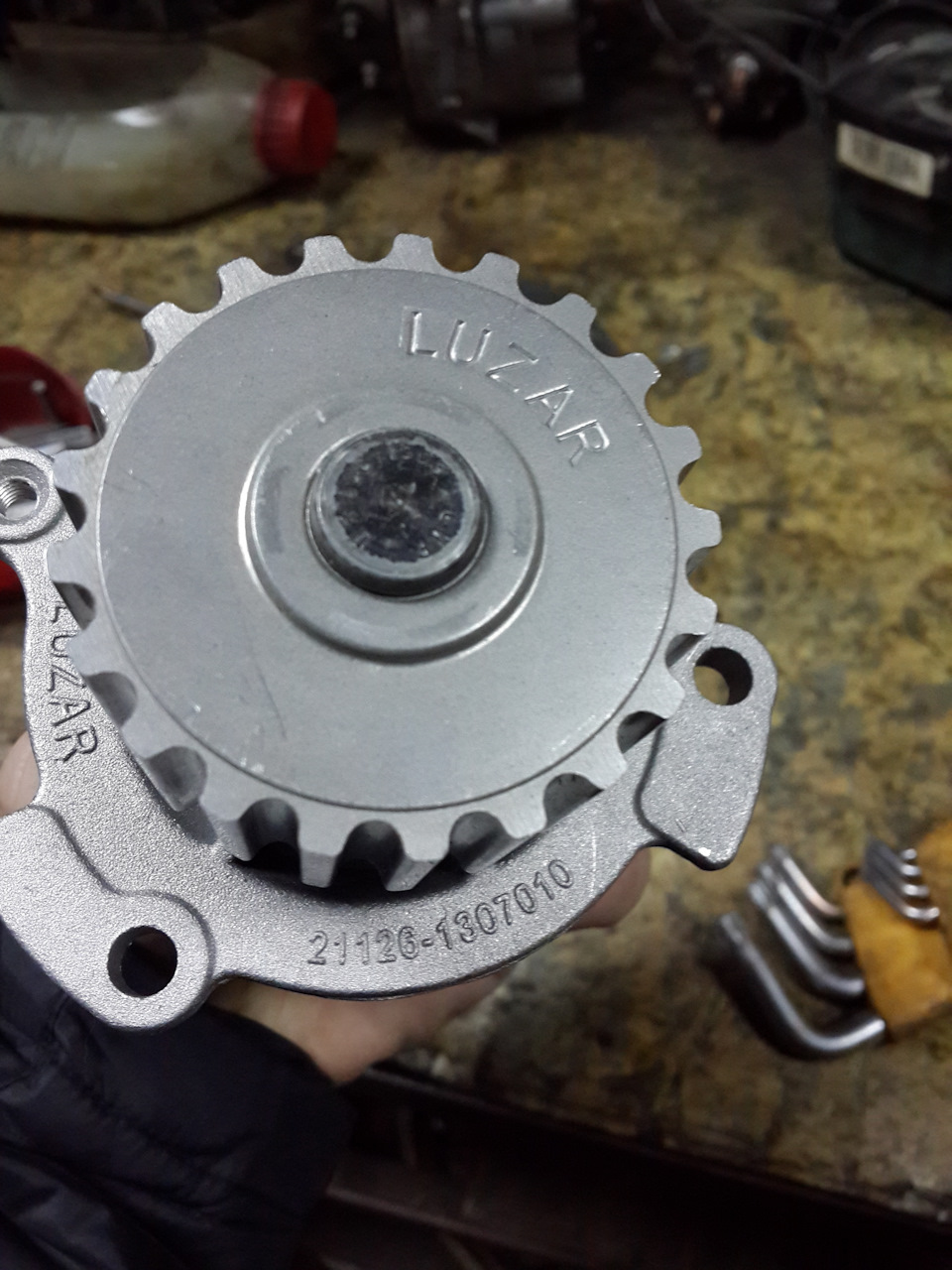 Помпа TZA потекла через 11к — Lada Калина Универсал (1G), 1,4 л, 2012 года | своими руками | DRIVE2