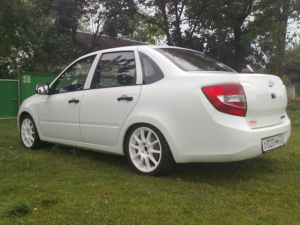 колесики — Lada Гранта (1G), 1,6 л, 2012 года | тюнинг | DRIVE2