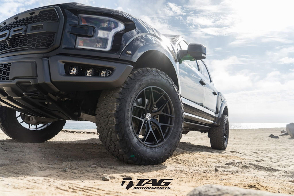 Ford Raptor | HRE P161 in Satin Black — Megawheel.ru на DRIVE2