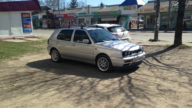 Volkswagen Golf Mk3 1.8 бензиновый 1997 | Silver на DRIVE2