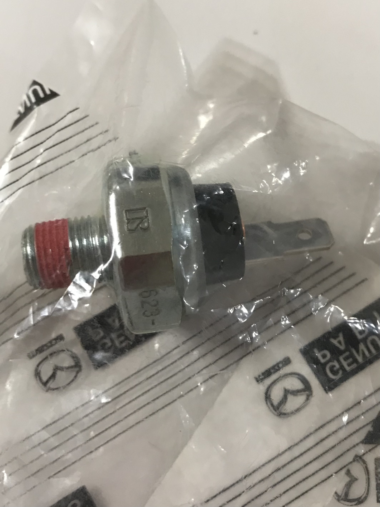 Замена датчика давления масла — Mazda 3 (1G) BK, 1,6 л, 2006 года ...