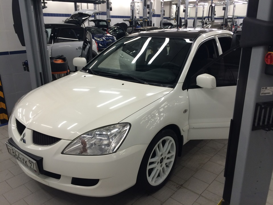 Вымыл своего "Белого джентельмена"…= )) — Mitsubishi Lancer IX, 1,6 л ...