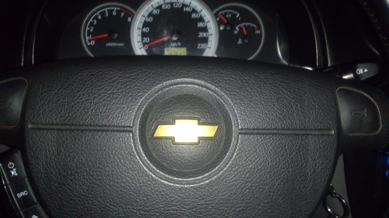 Наклейка на руль — Chevrolet Lacetti 5D, 1,4 л, 2006 года | аксессуары ...