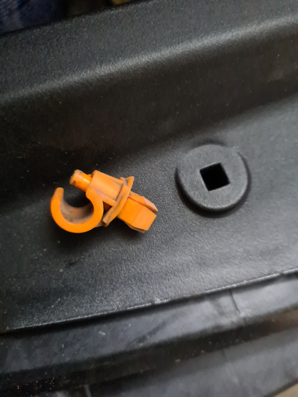 Телевизор VAG 6RU805588E — Панель передняя — Volkswagen Polo Sedan, 1,6 ...