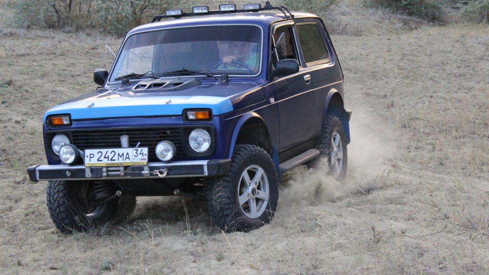 продал 144 т р — Lada 4x4 3D, 1,8 л, 1984 года | прикол | DRIVE2