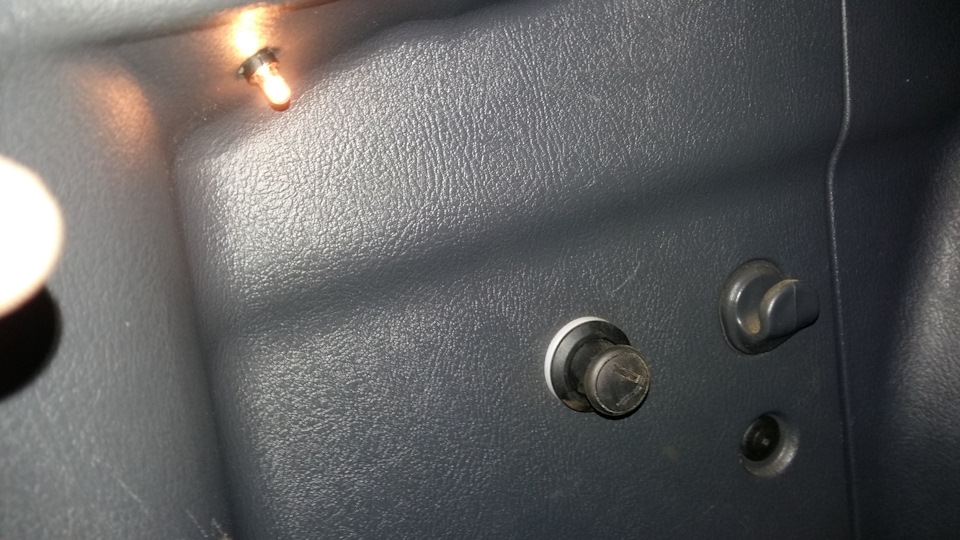 прикуриватель для удобства. — Hyundai Accent (2G), 1,5 л, 2007 года ...