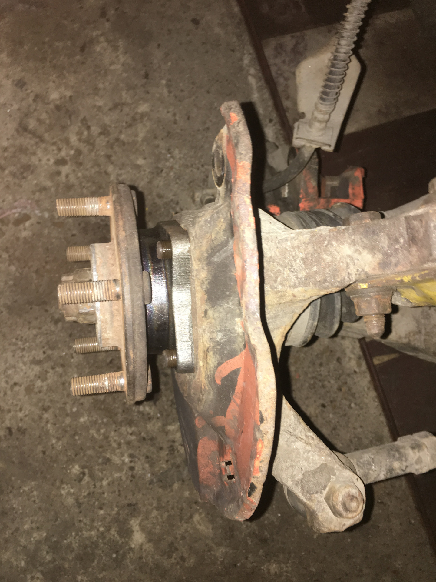 Загудел ступичный подшипник — Mitsubishi Eclipse (3G), 2,4 л, 2001 года ...