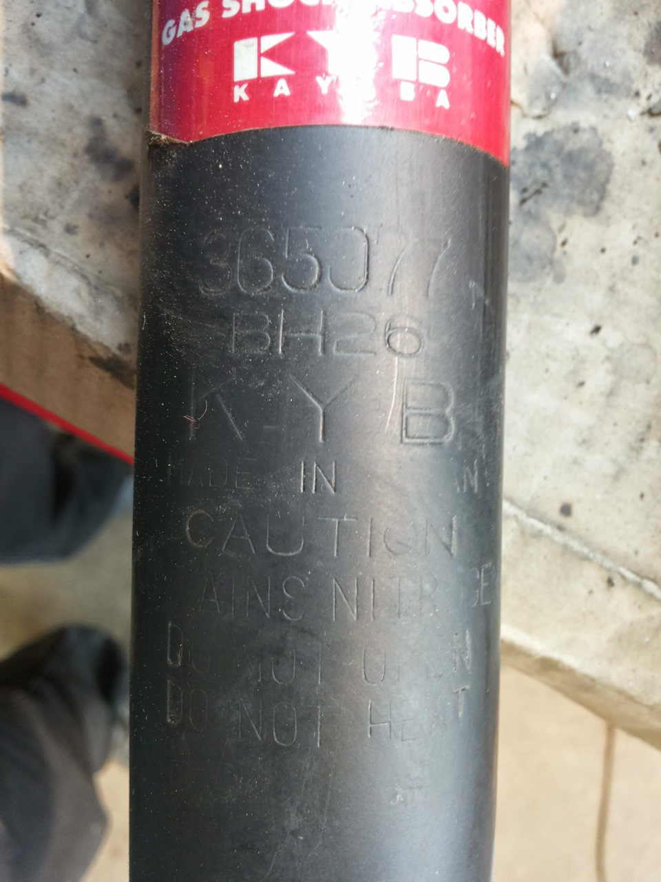 [ПРОДАМ] Патроны аммортизаторов KYB 365077 — DRIVE2