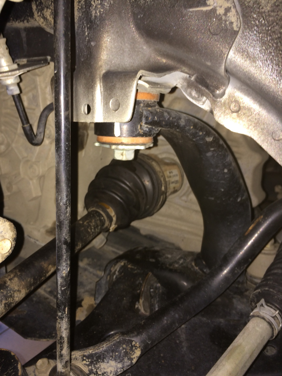 Порвался пыльник шруса, HELP! — Mazda 3 (1G) BK, 1,6 л, 2008 года ...