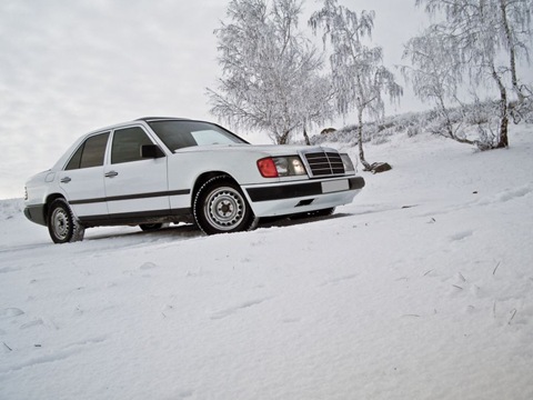 Winter photos продолжение=) — Mercedes-Benz E-Class (W124), 2 л, 1987 ...