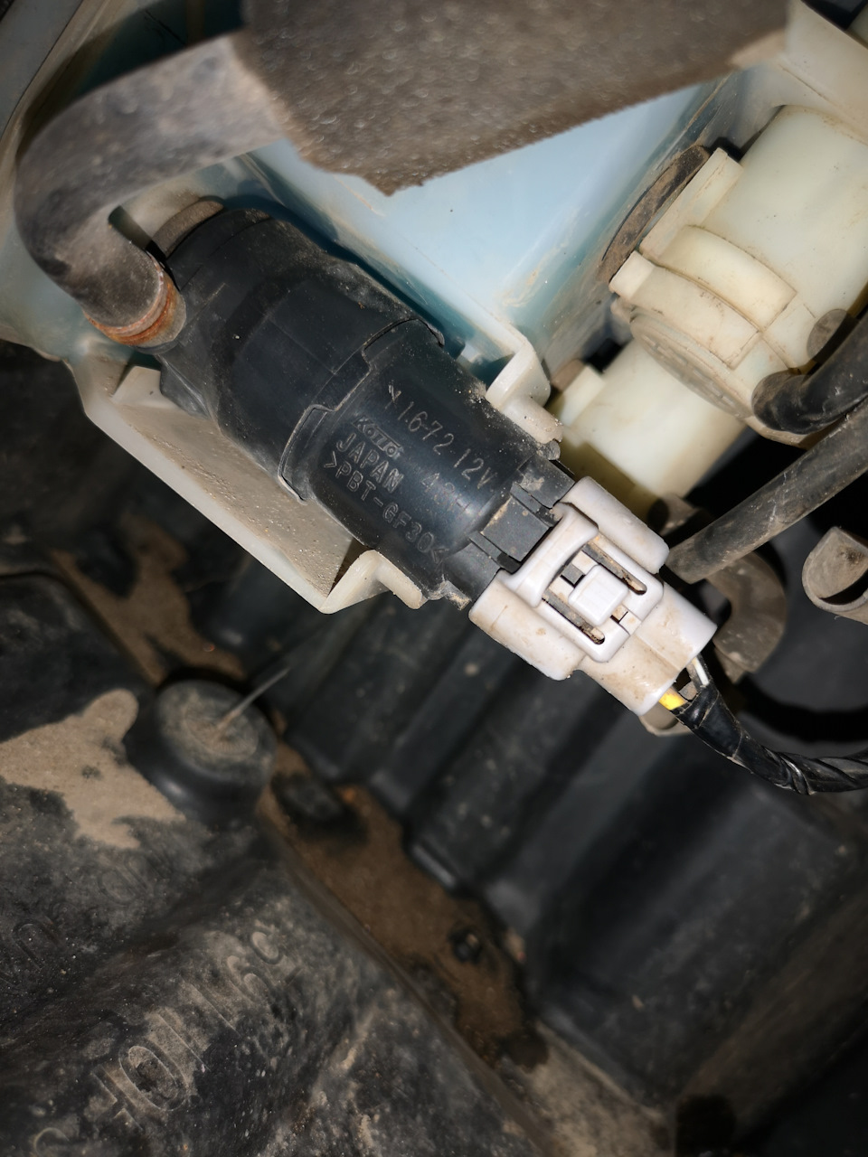 Ищем причину не работающих форсунок фар — Subaru XV (1G), 2 л, 2014 ...