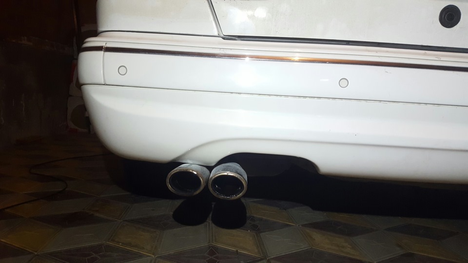 Глушитель на своем месте — Mercedes-Benz E-Class (W210), 4,3 л, 2000 ...