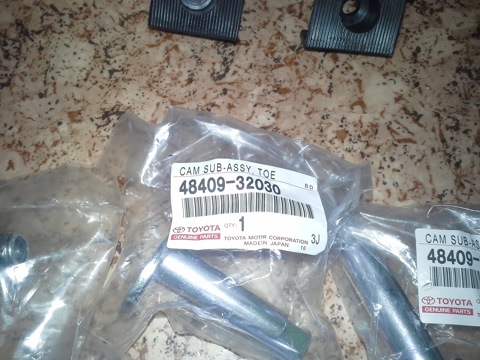 4840932030 ВТУЛКА С ЭКСЦЕНТРИКОМ. TOYOTA LEXUS | Запчасти на DRIVE2