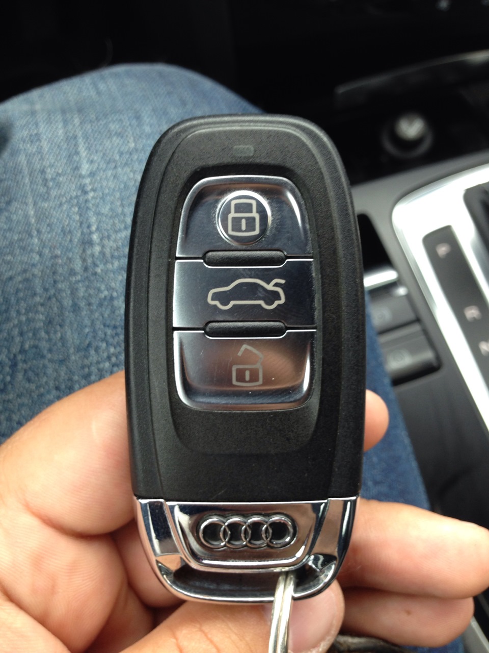 Волшебный ключик — Audi A4 (B8), 2 л, 2014 года | наблюдение | DRIVE2