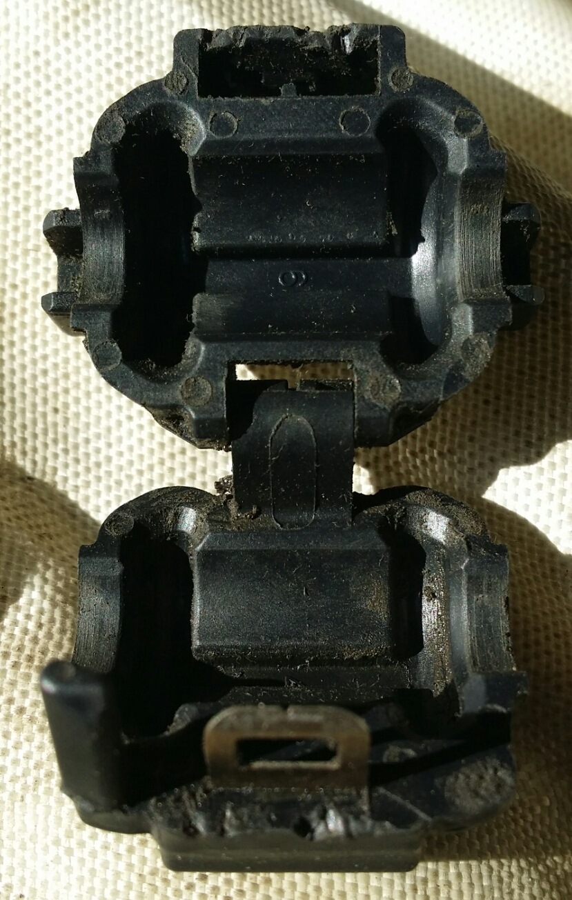 887182D150 Кронштейн трубки кондиционера 88718-2D150 TOYOTA LEXUS ...