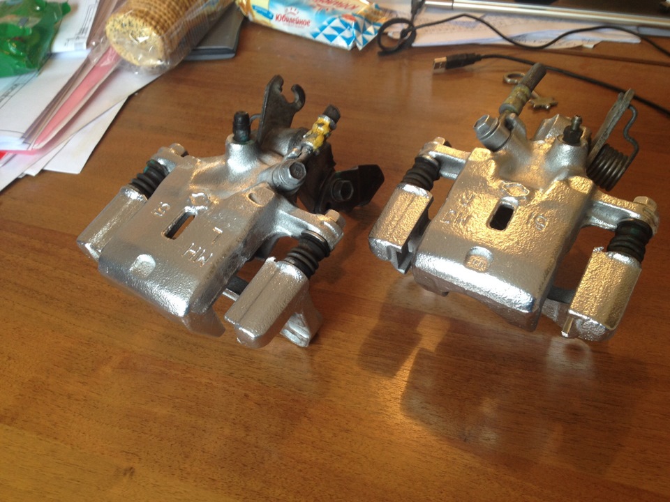 Тормозюльки на корму ;) — Nissan Maxima QX (A32), 3 л, 1998 года ...