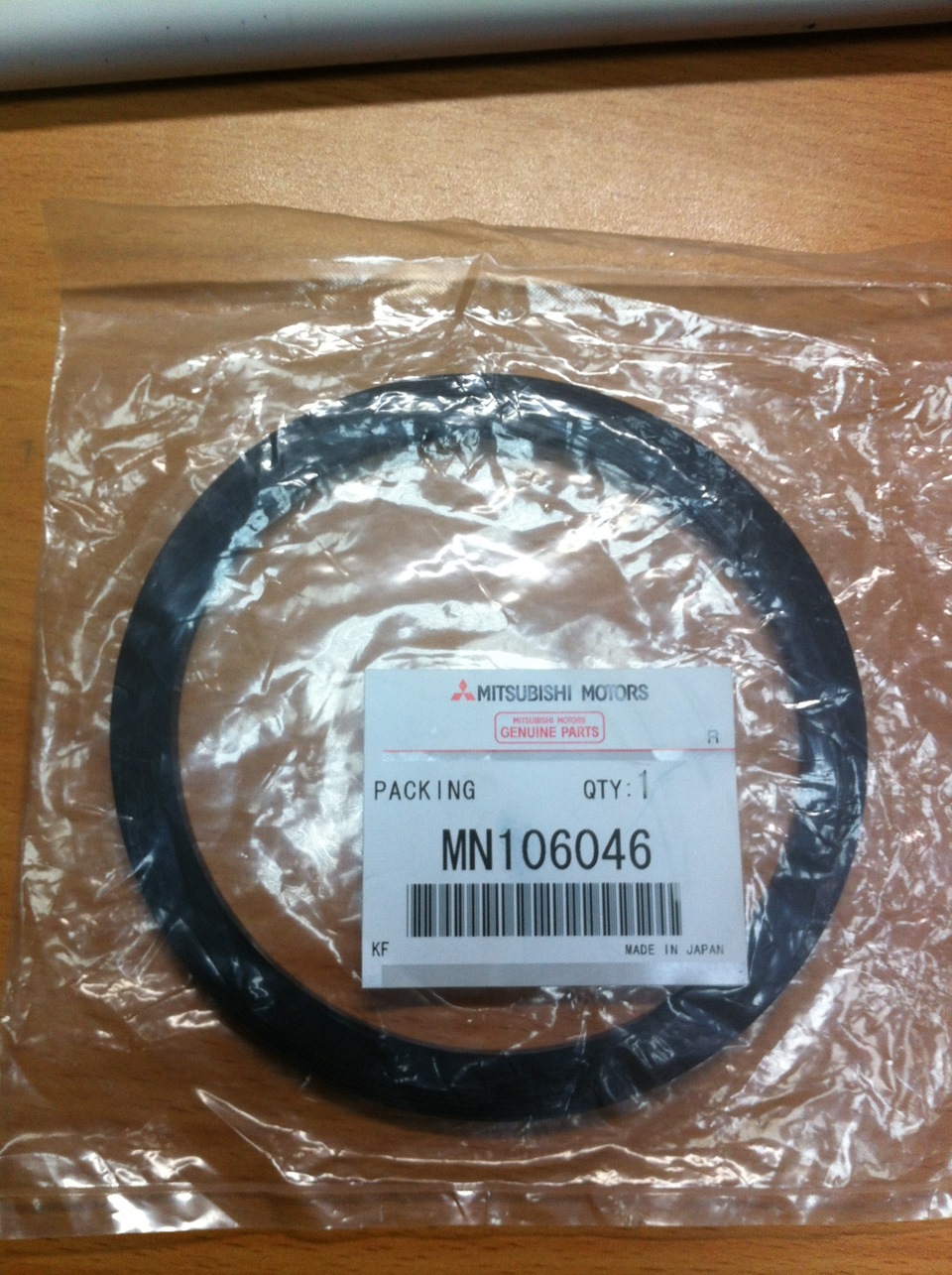 Замена лампочек в ПТФ — Mitsubishi Pajero (4G), 3 л, 2007 года | своими ...