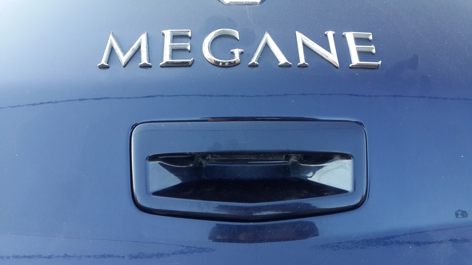 Не работает кнопка багажника. Решение. — Renault Megane II, 1,6 л, 2007 ...
