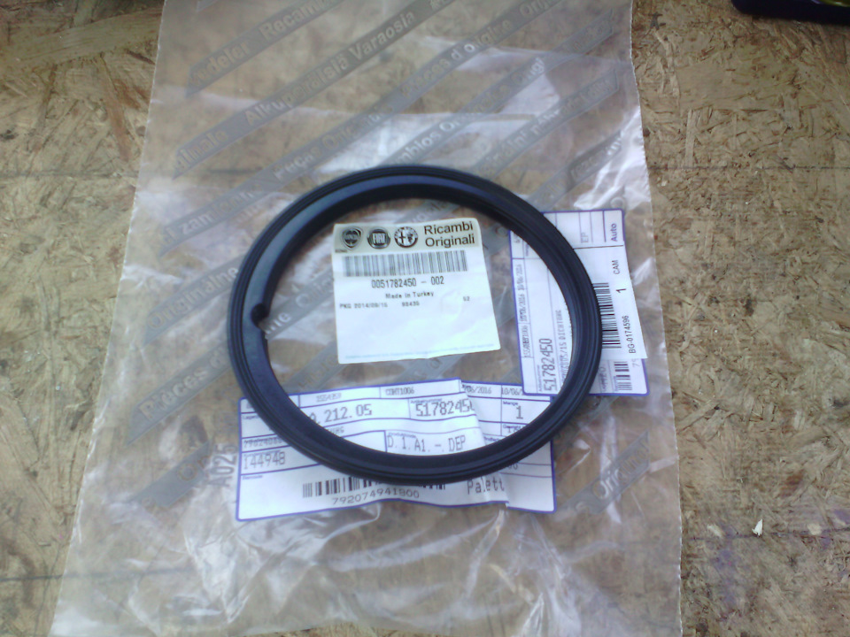 Запах бензина — FIAT Linea, 1,4 л, 2011 года | своими руками | DRIVE2