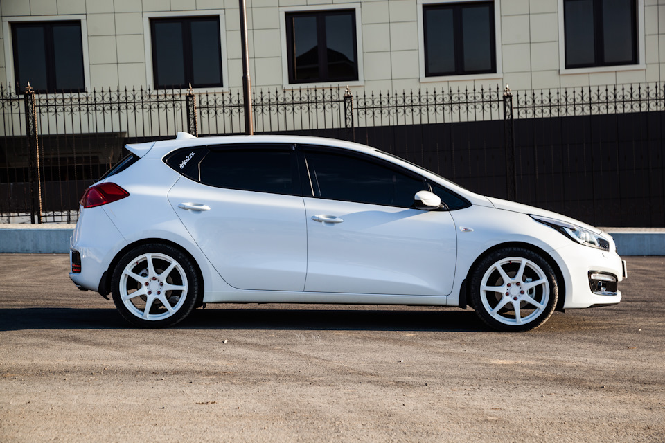 #49 Выборы Машины дня — KIA Ceed (2G), 1,6 л, 2015 года | рейтинг и продвижение | DRIVE2