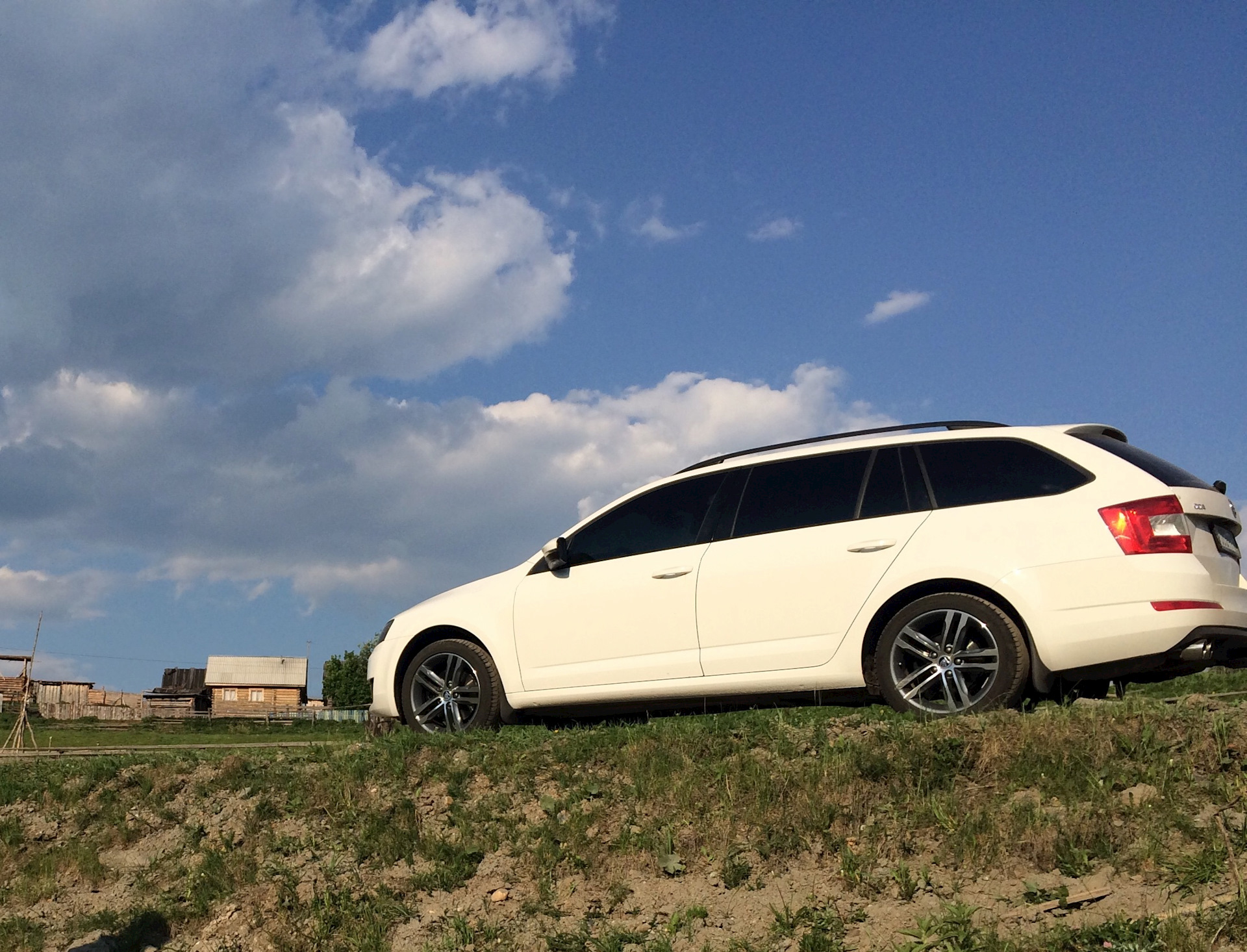 автоматическое отключение круиз-контроля — Skoda Octavia Combi A7 Mk3, 1,8 л, 2014 года ...