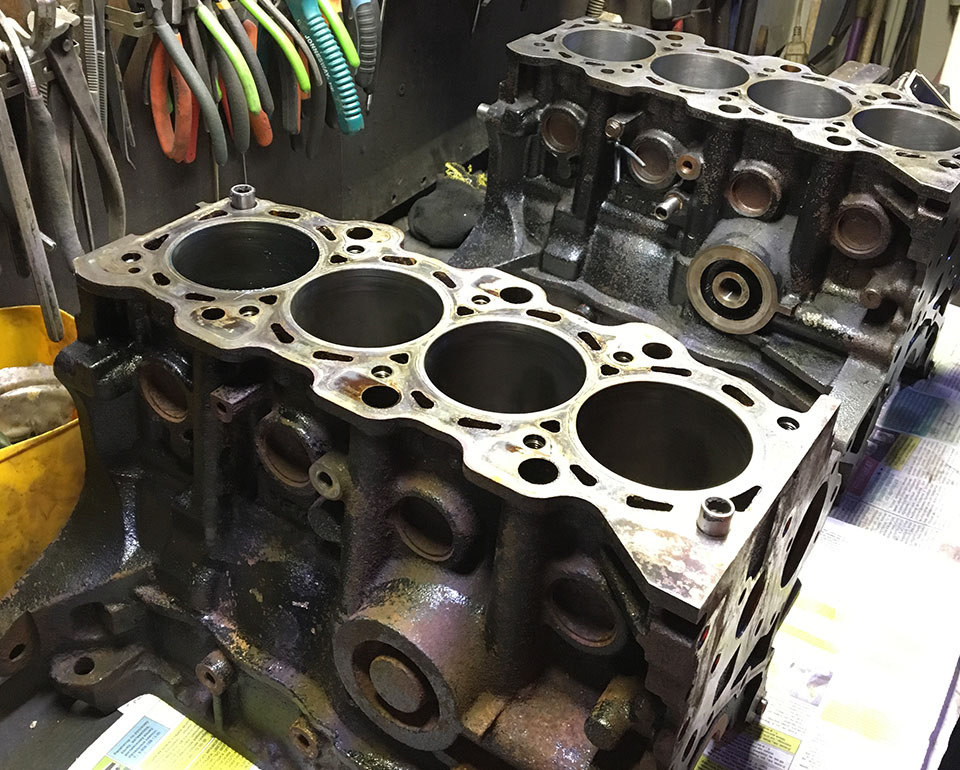 СОБИРАЕМ 4G93T. Блок цилиндров. — Mitsubishi Carisma, 1,8 л, 1996 года ...