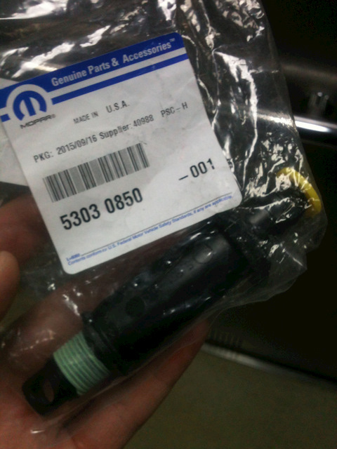 53030850 Клапан вентиляции картера Chrysler | Запчасти на DRIVE2