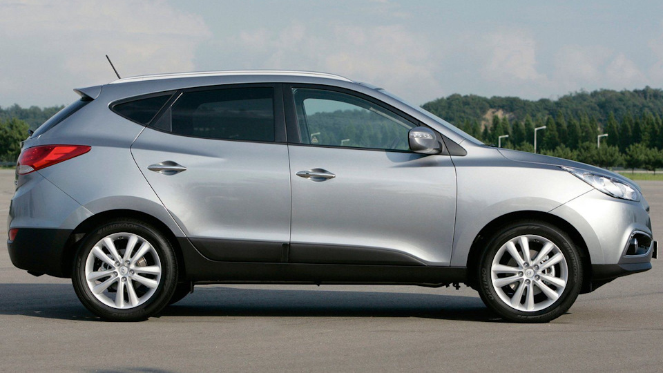 Полный привод — Hyundai ix35, 2 л, 2011 года | другое | DRIVE2