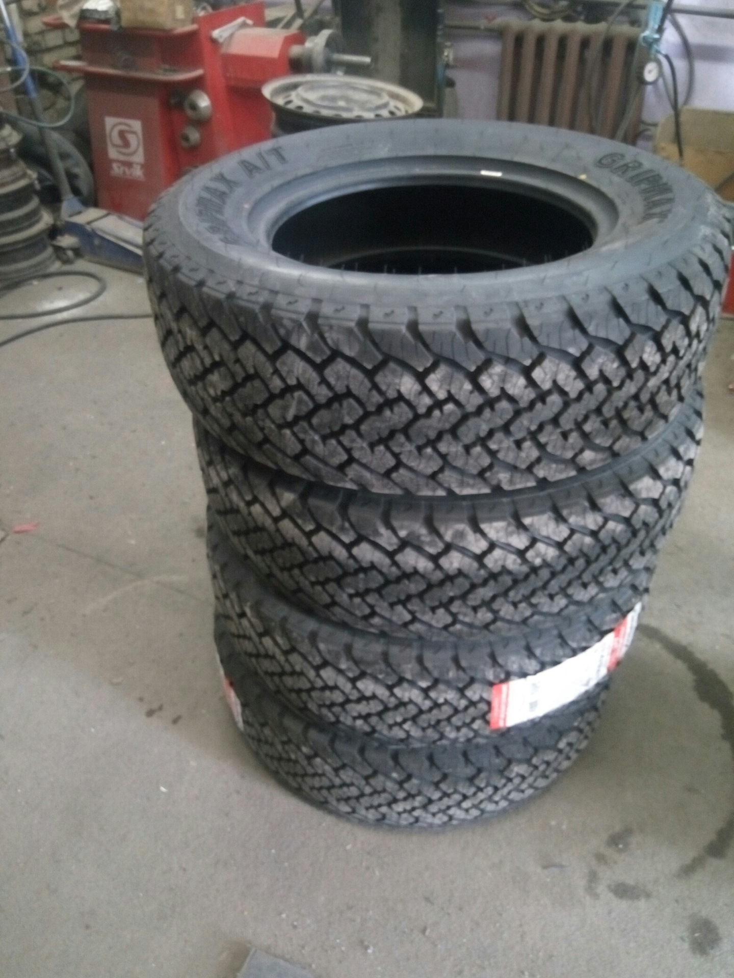 Новые тапки чудоджипу) — Derways Aurora, 2,4 л, 2008 года | шины | DRIVE2