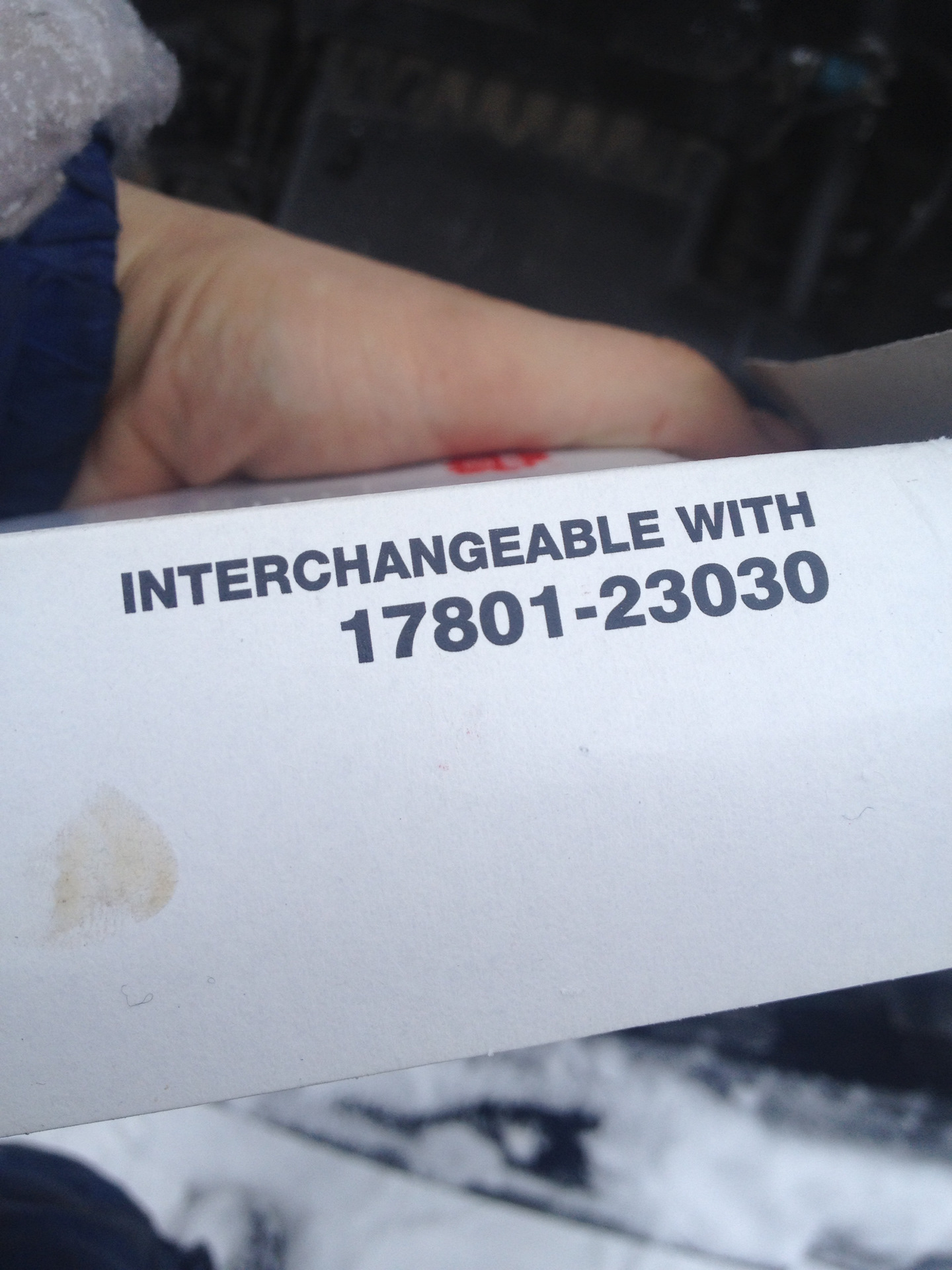 Замена воздушного фильтра — Toyota Yaris (p1), 1 л, 2002 года ...