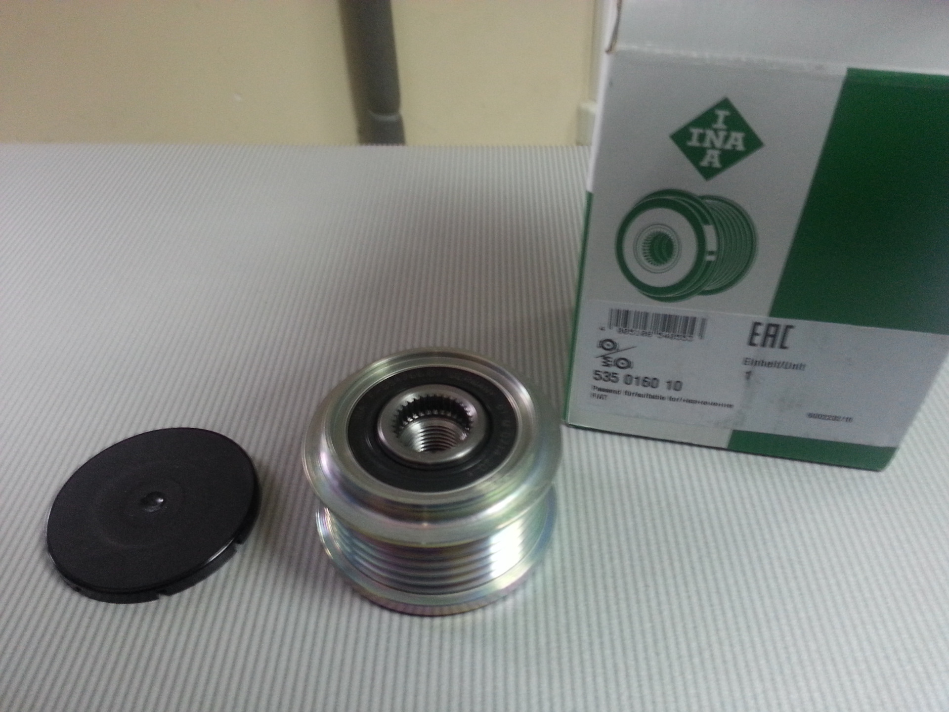 Замена шкивов коленвала и генератора — Ford Transit (7G), 2,2 л, 2010 ...