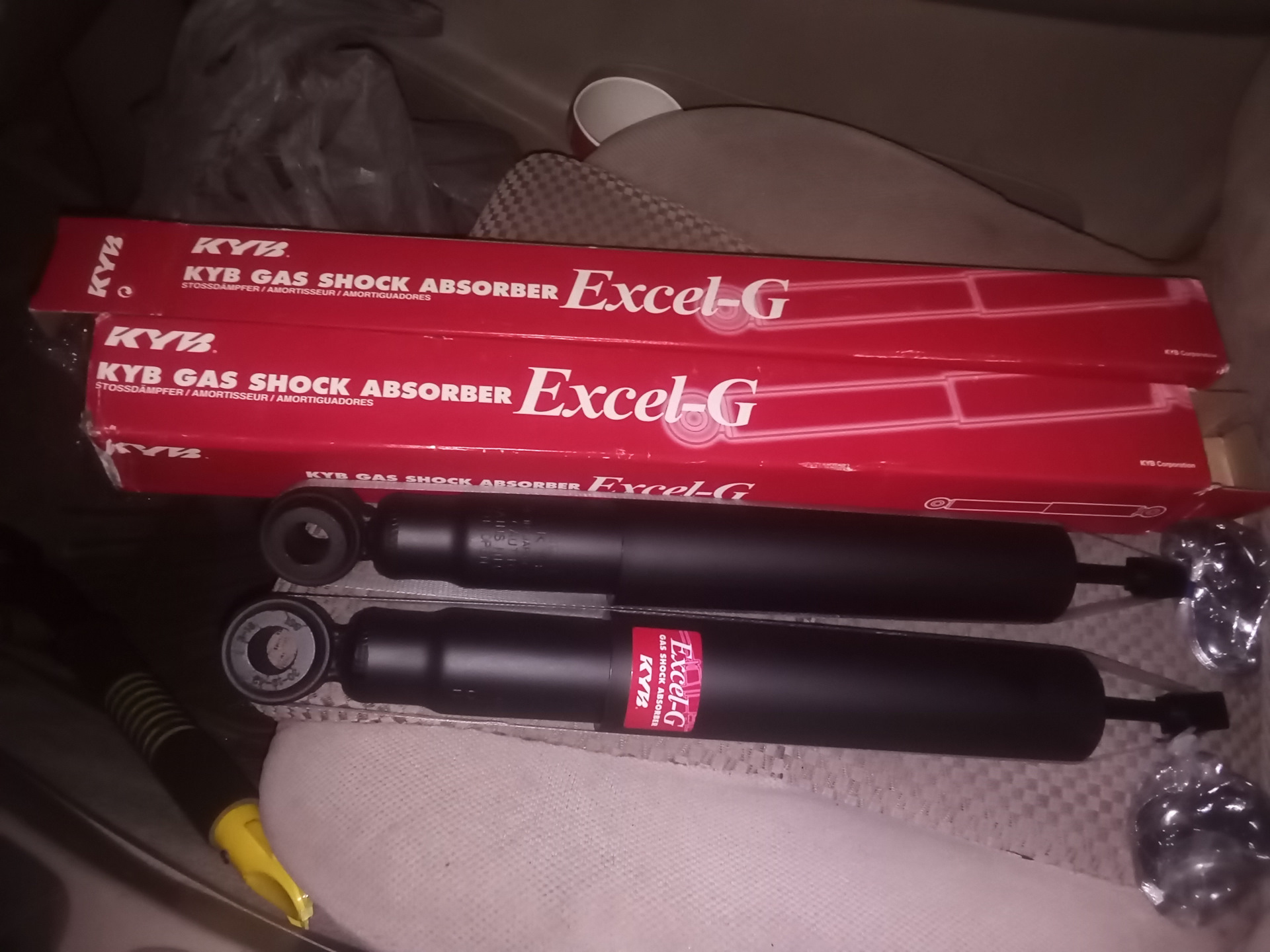 Замена задних амортизаторов, подрулевого шлейфа — Toyota Fortuner (1G ...