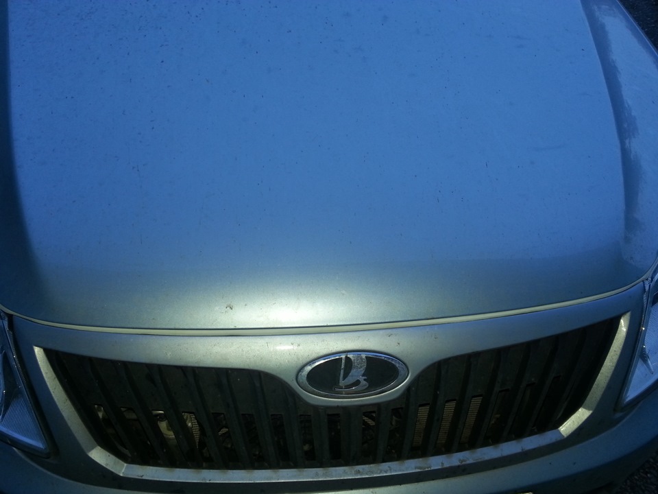 Уплотнитель капота — Lada Гранта Лифтбек (1G), 1,6 л, 2015 года ...