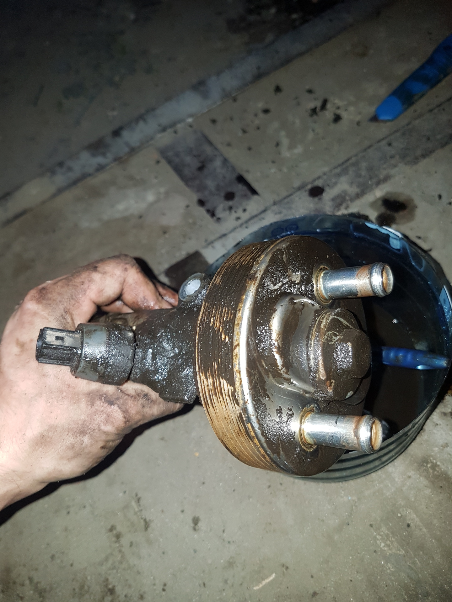 Замена прокладок теплообменника — Nissan X-Trail I (t30), 2,5 л, 2005 ...