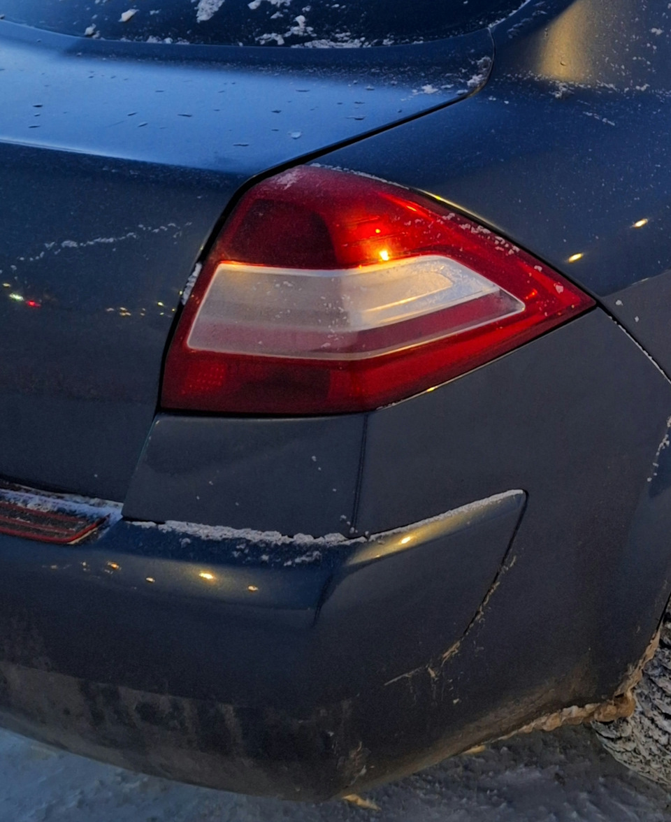Уплотнитель багажника — Renault Megane II, 1,6 л, 2008 года | стайлинг ...