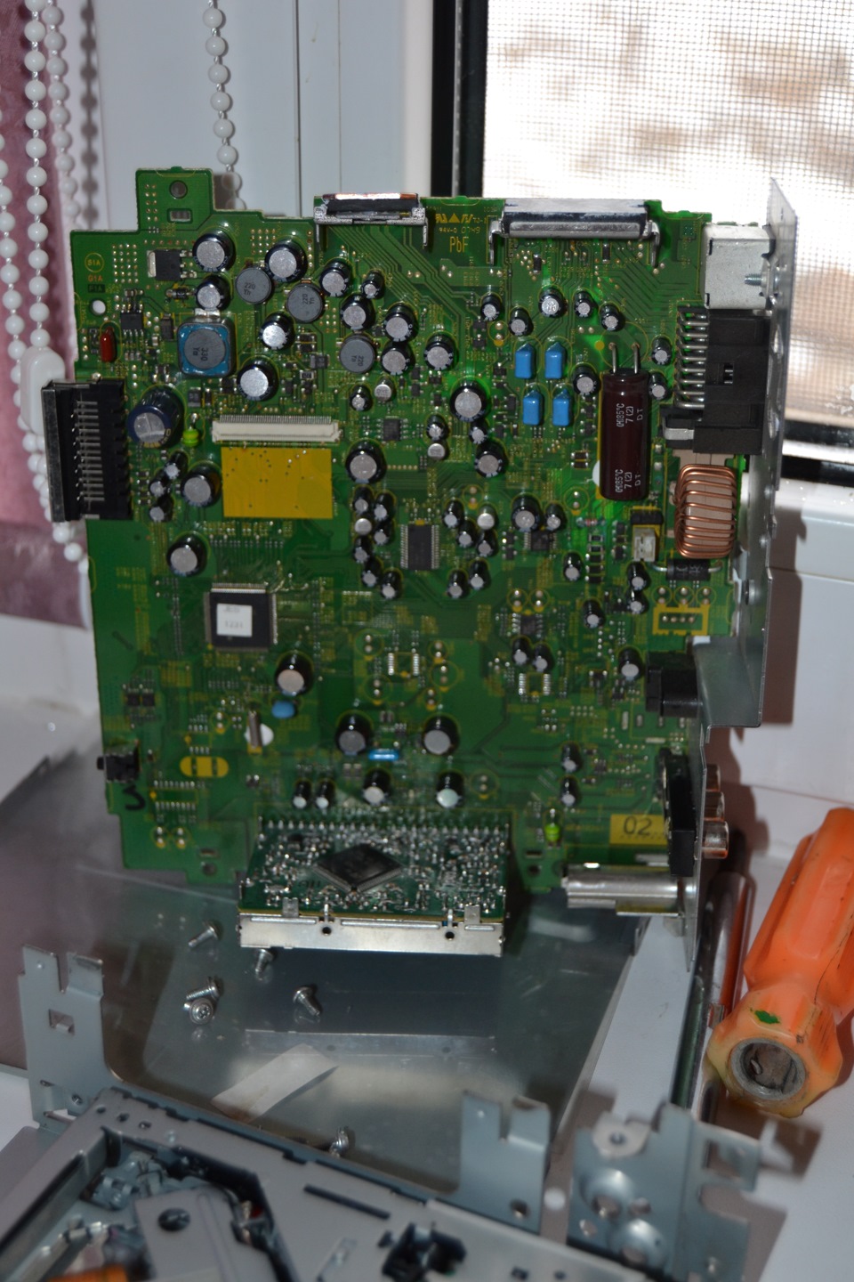 Задымелась магнитола JVC KD-DV4405 — Ford Transit (5G), 2,5 л, 1996 ...