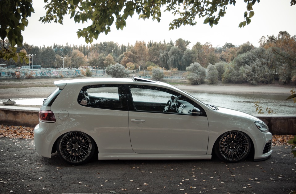 Небольшой фотосэйшн — Volkswagen Golf Mk6 R20, 2 л, 2011 года | фотография | DRIVE2