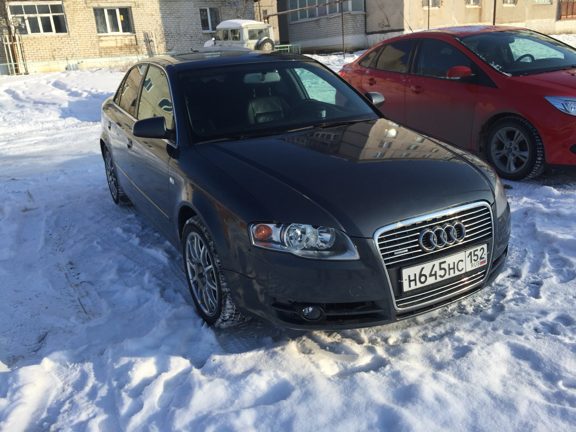 Молдинг на решётку — Audi A4 (B7), 2 л, 2005 года | аксессуары | DRIVE2