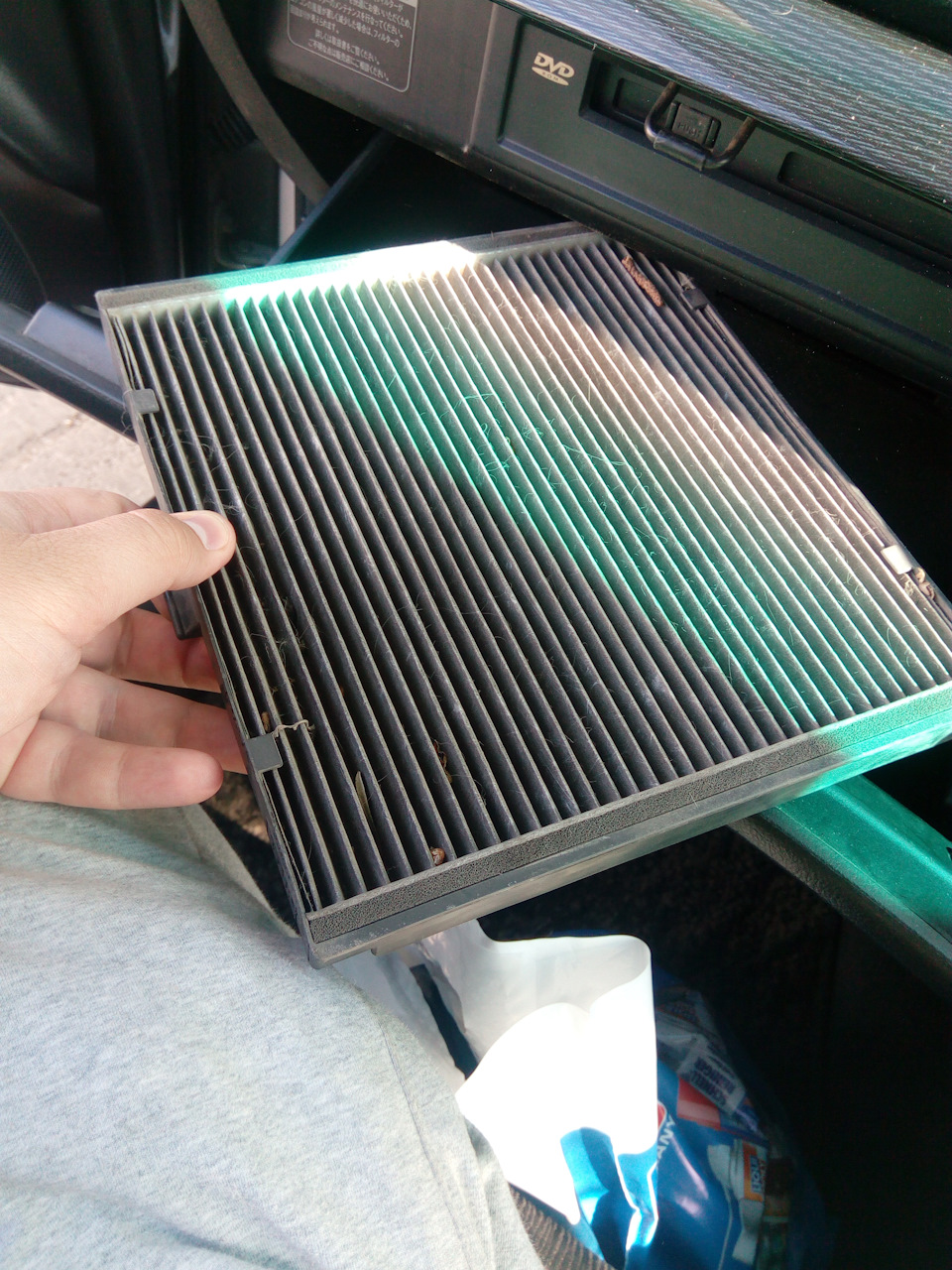 Салонный фильтр — Toyota Mark II Blit, 2 л, 2005 года | расходники | DRIVE2