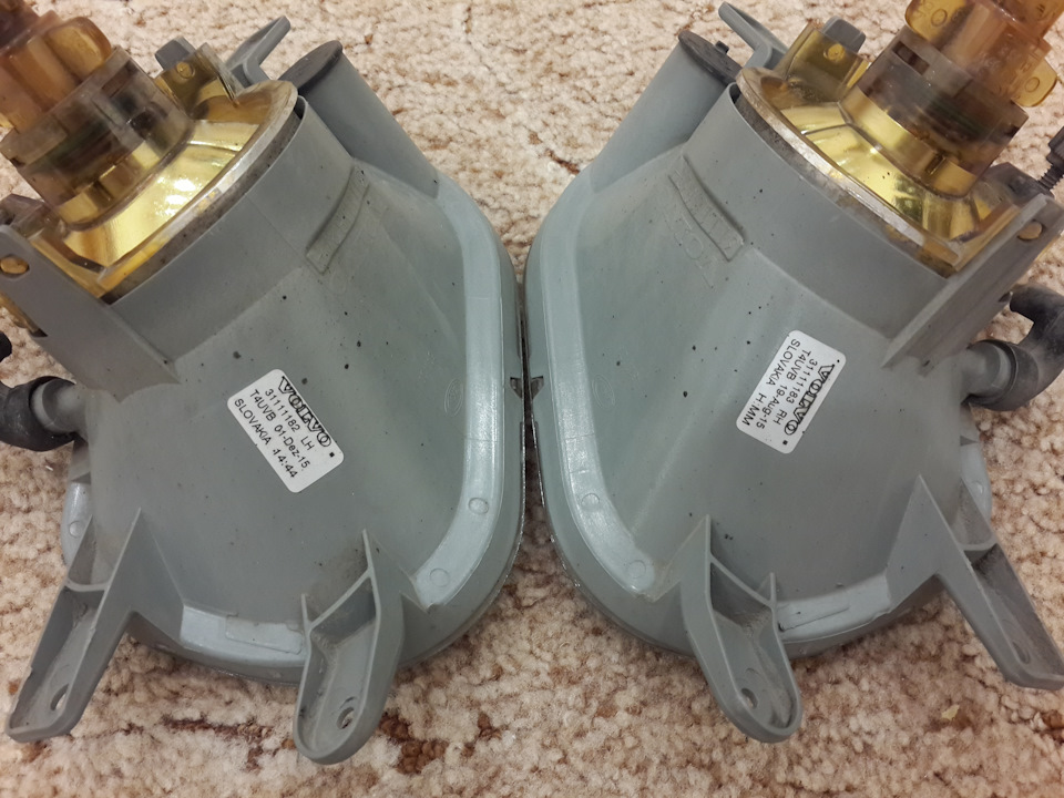 31111182 Фара противотуманная левая Volvo | Запчасти на DRIVE2