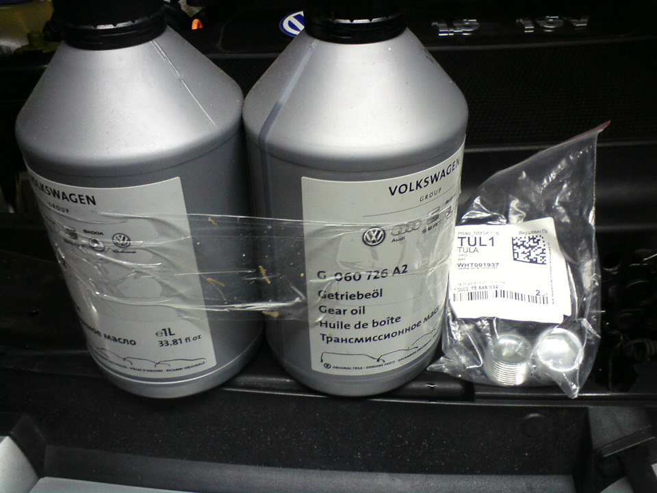 Замена масла в КПП и ОЖ — Volkswagen Golf Mk4, 1,6 л, 2001 года ...