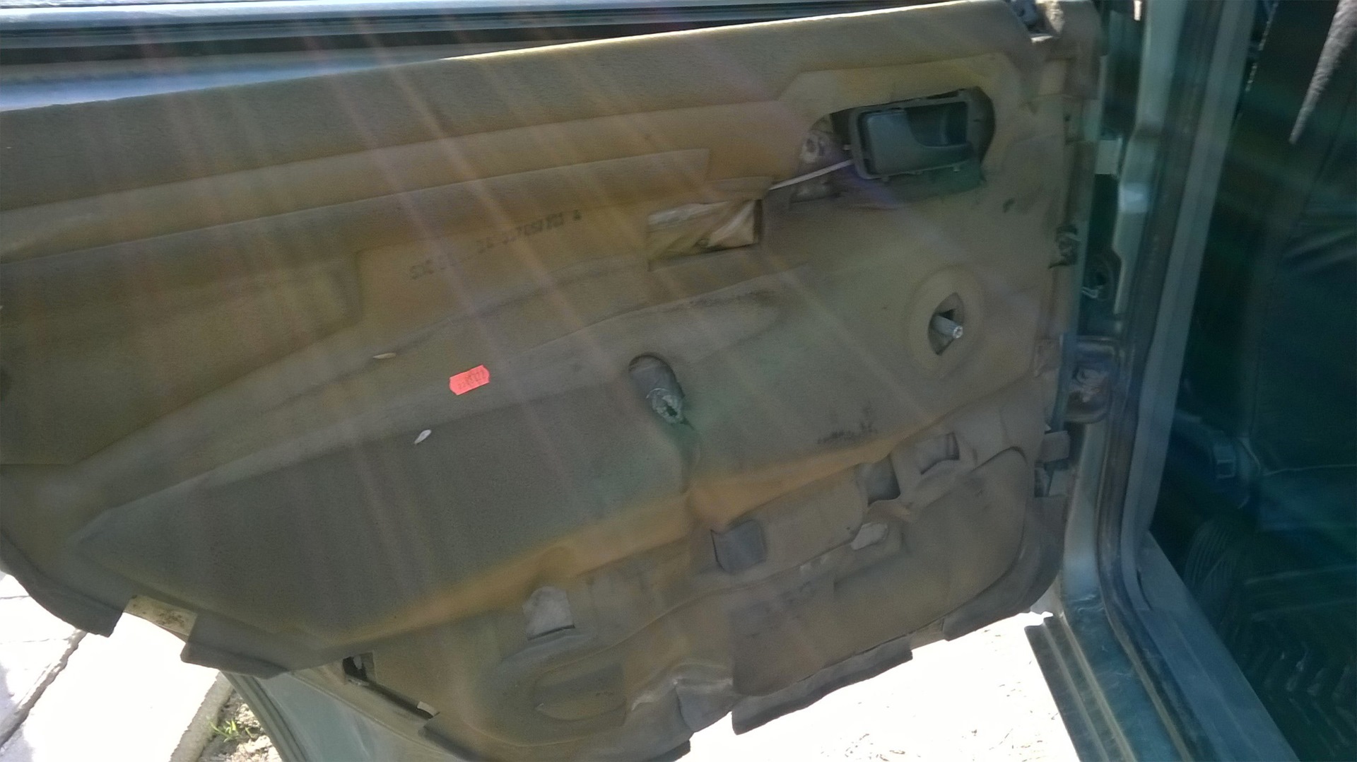 Туго стало открываться стекло, заднее левое — Volkswagen Passat B3, 1,6 ...