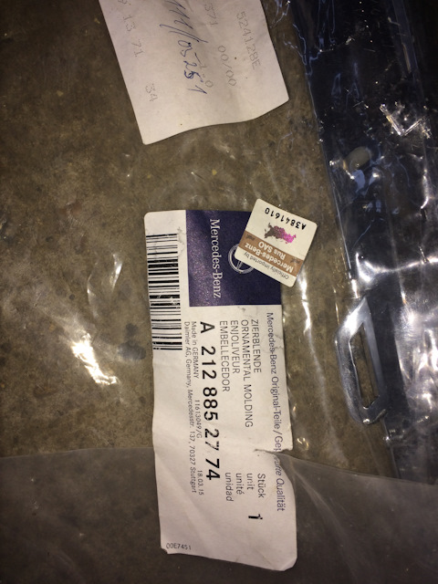 A2128852774 Накладка бампера Mercedes | Запчасти на DRIVE2