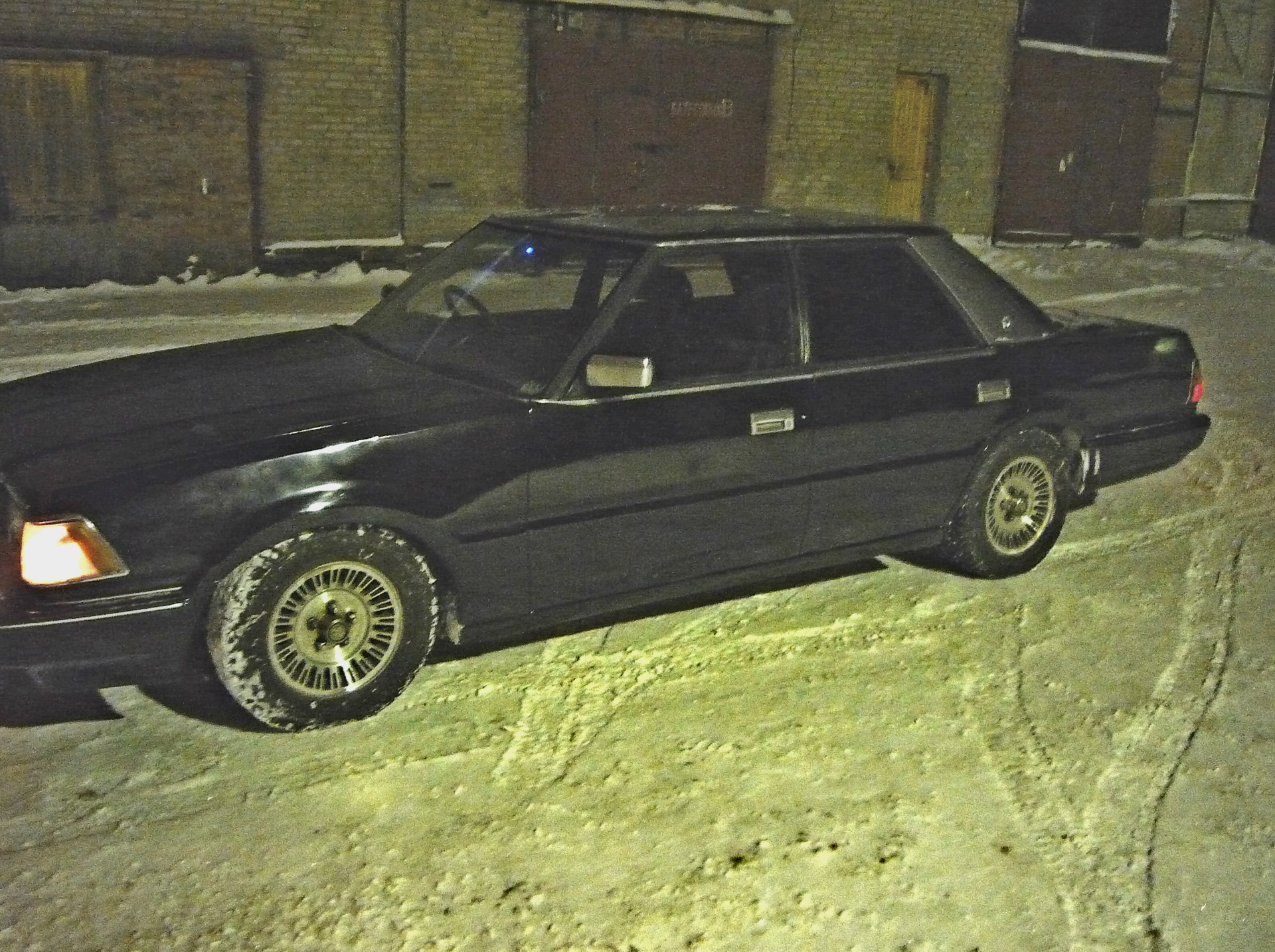 Немного фото — Toyota Crown (S120), 2 л, 1985 года | фотография | DRIVE2