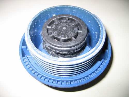 Пробка Бочка антифриза — Volkswagen Passat B6, 1,8 л, 2009 года ...